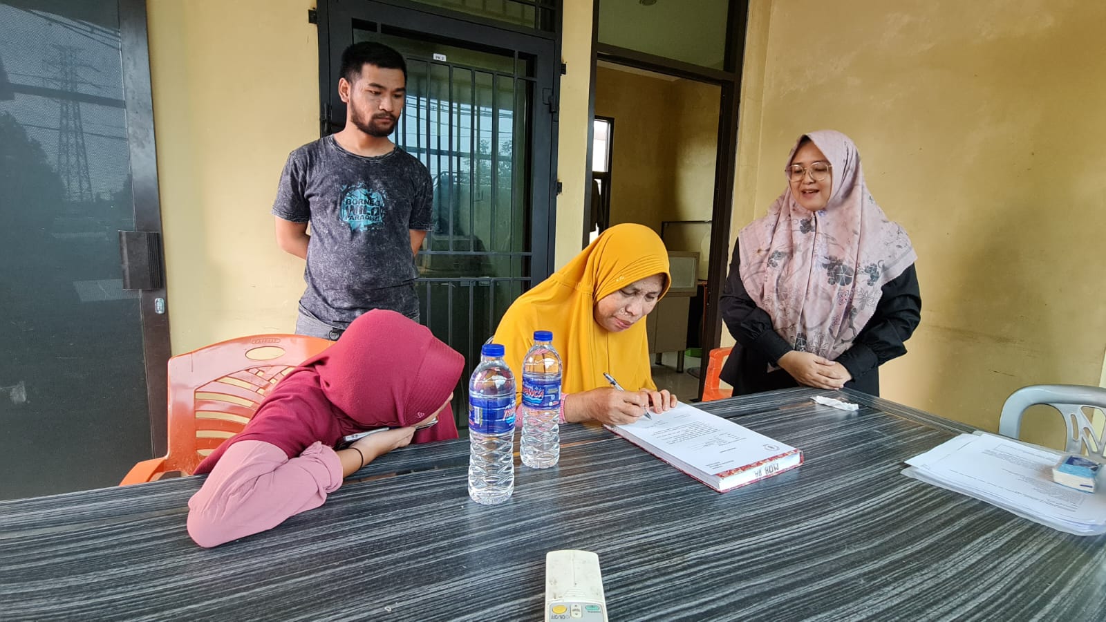 Viral Soal Aliran Dana Rekening Mustofa Penembak Gedung MUI - bumione.com